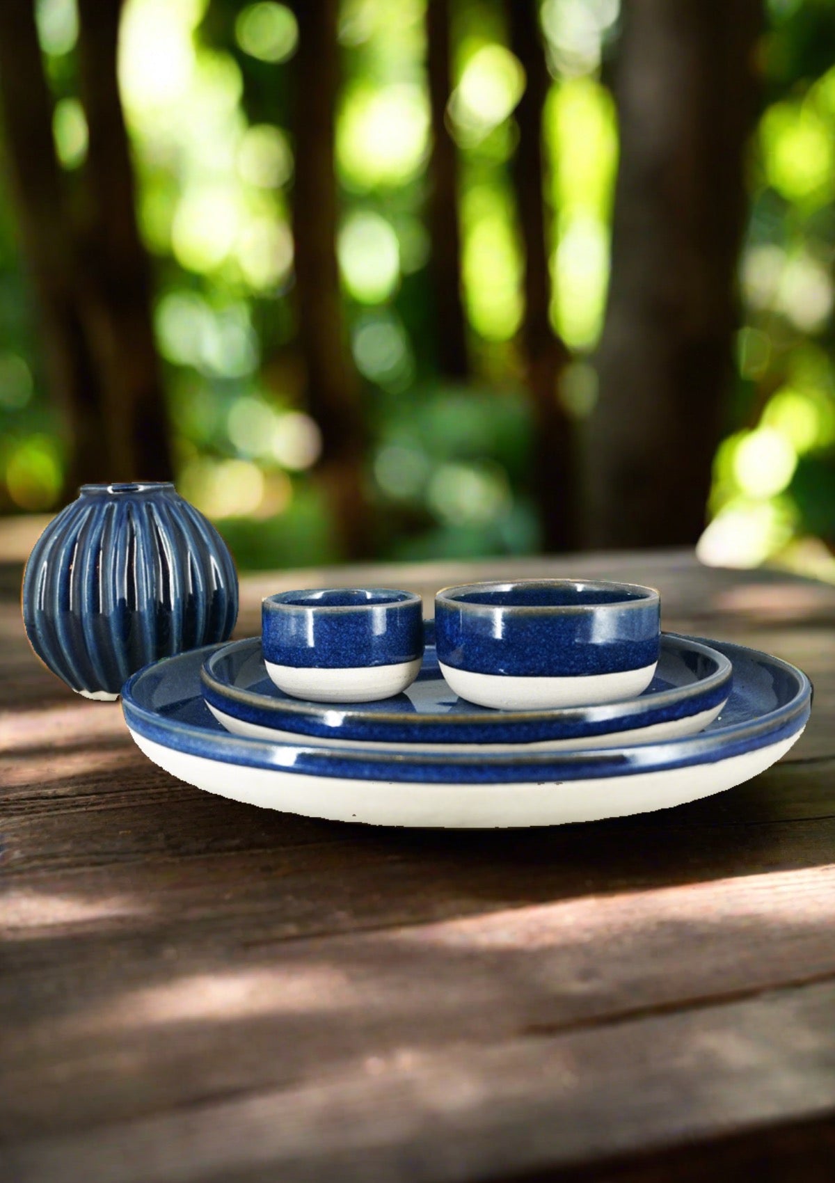 IshqME Deep Blue Dining & Decor Combo: Ceramic Dinner Set & Mini Vase ...